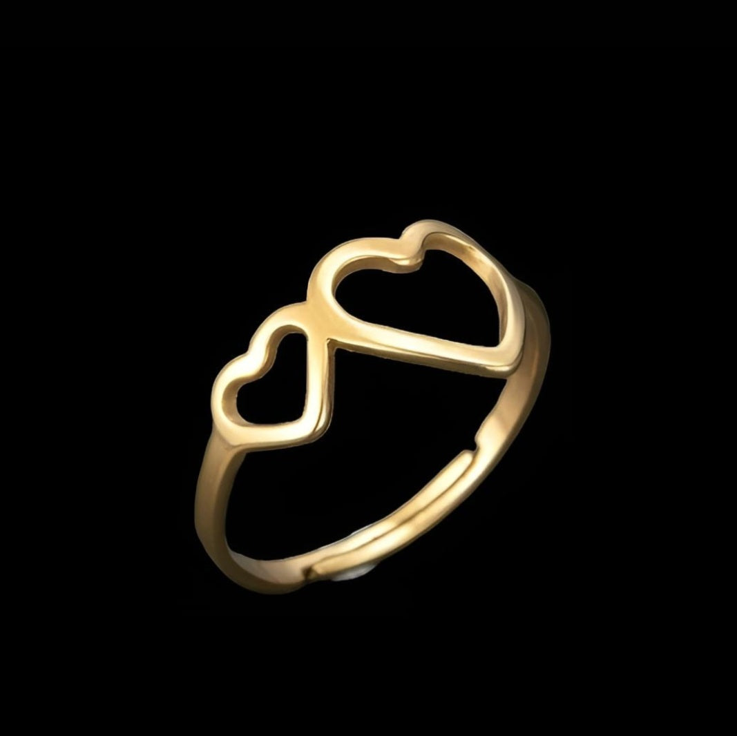 Dobbelt hjerte ring i 18 karat forgyldt ædelstål – So Cph